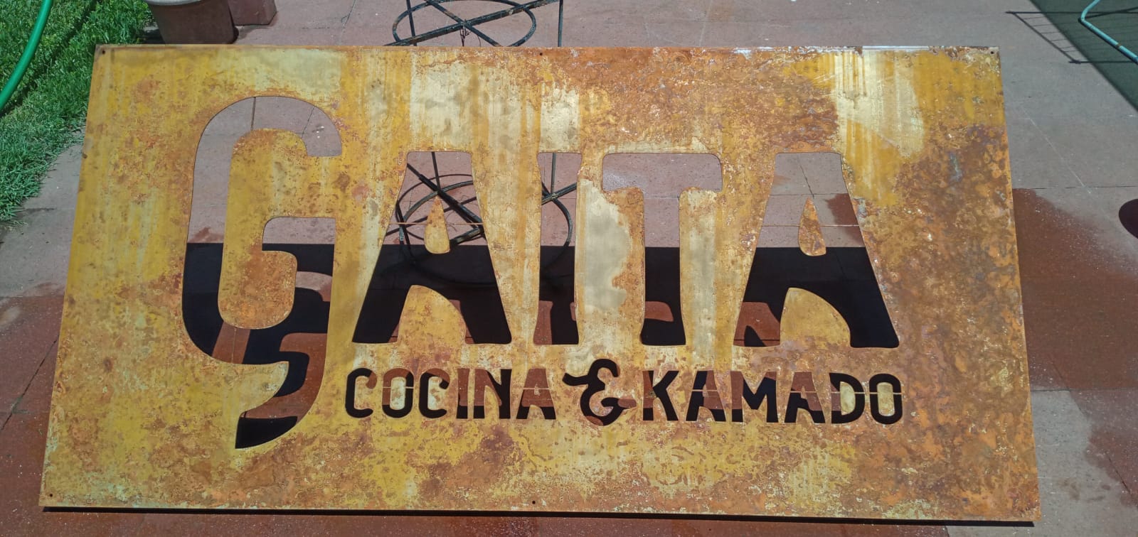 Carteles Personalizados | Herreria Dellacasa – Carteles Personalizados ...